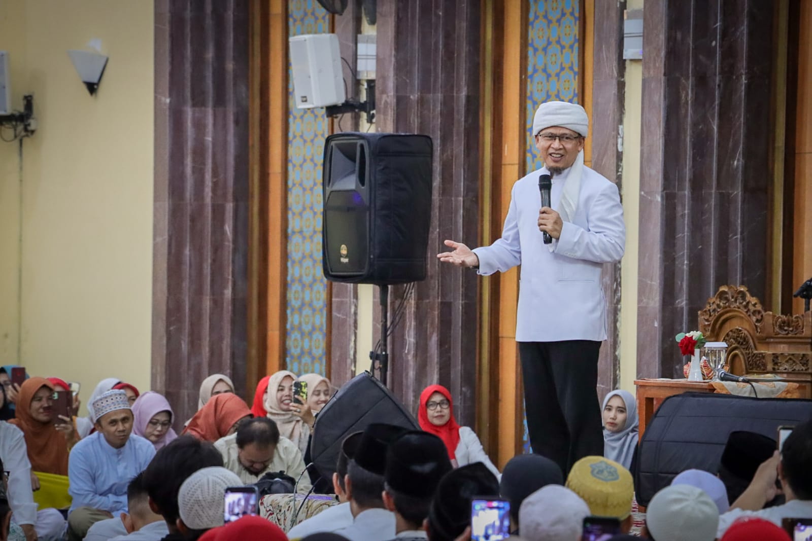 Peringatan Isra Miraj Kota Cimahi Hadirkan KH Abdullah Gymnastiar - PPID Kota Cimahi