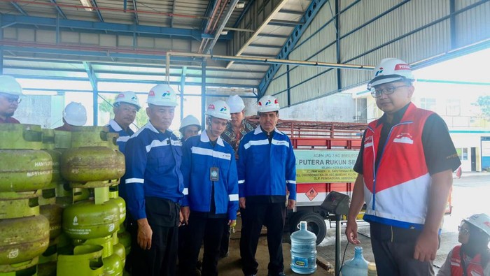 Pertamina Cek Kualitas dan Kuantitas LPG di SPPBE Bandung-Cimahi, Ini ...