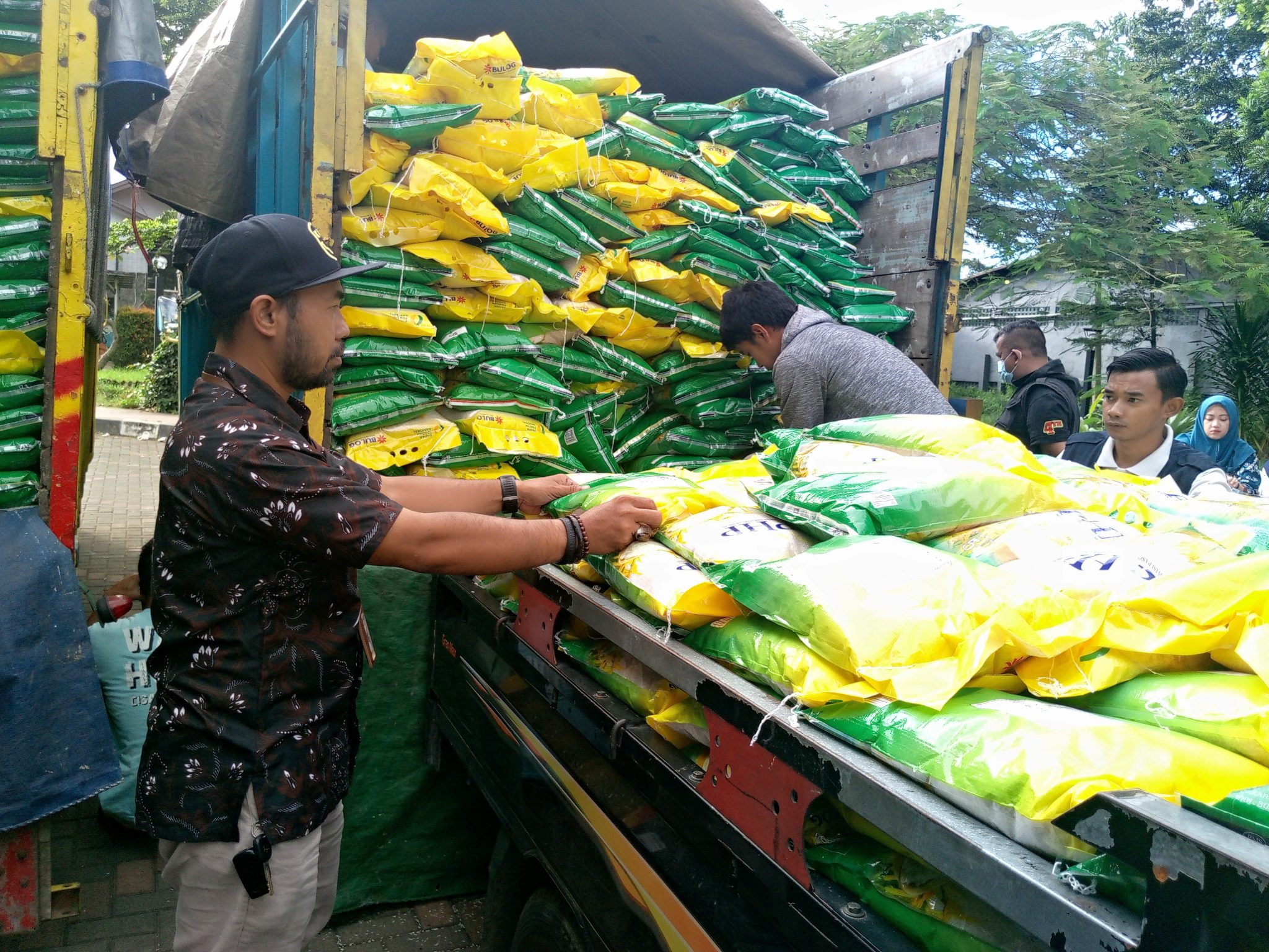 Program Sibesti Disdagkoperin Kota Cimahi Hella Haerani, Bulan Ramadan ...