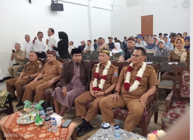 PLT Camat Cimahi Selatan Cepi Rustiawan hadiri Musrenbang Kelurahan ...